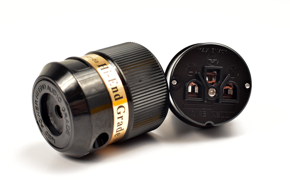 IeGO 8065−Tu - IEC C15 connector - black - silver plated Furukawa ...